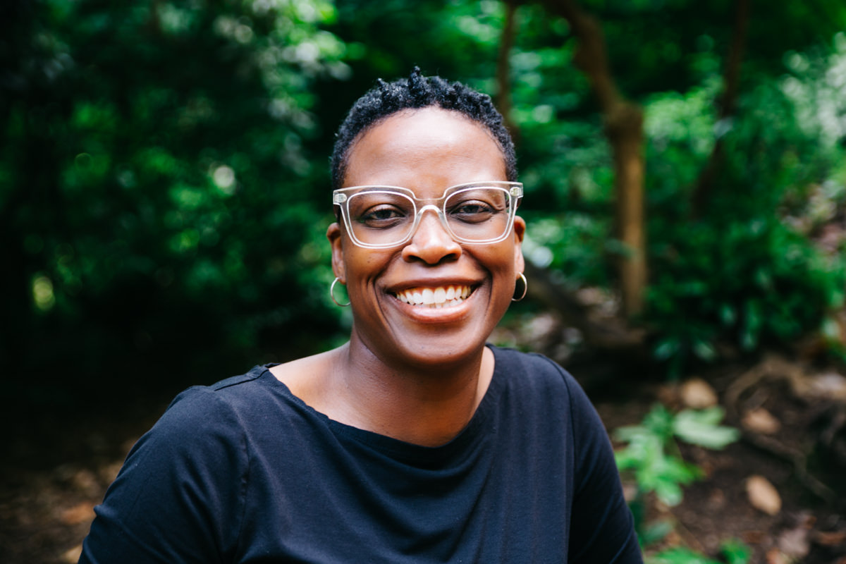 Chrystal Bell Headshots | Beth Olson Creative