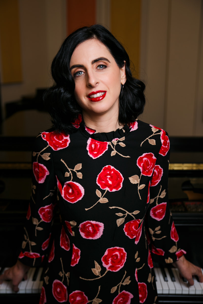 Kerry Politzer Headshot | Beth Olson Creative